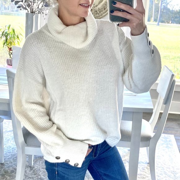 Simply Me Boutique | Sweaters | New Nwt Boutique Ivory Ribbed Knit ...